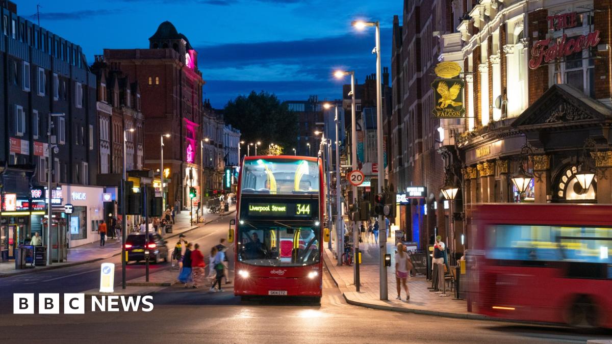 Wandsworth Council first in London to publish new night-time plan - BBC ...