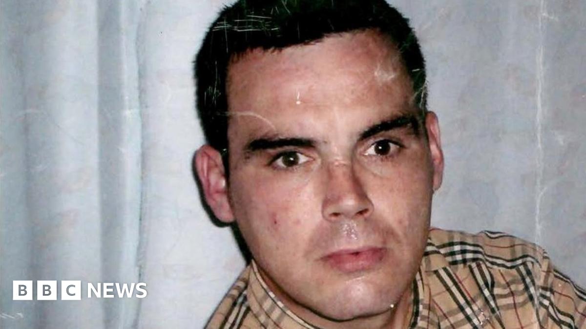 Murdered Kirkcaldy man will be 'sorely missed' - BBC News