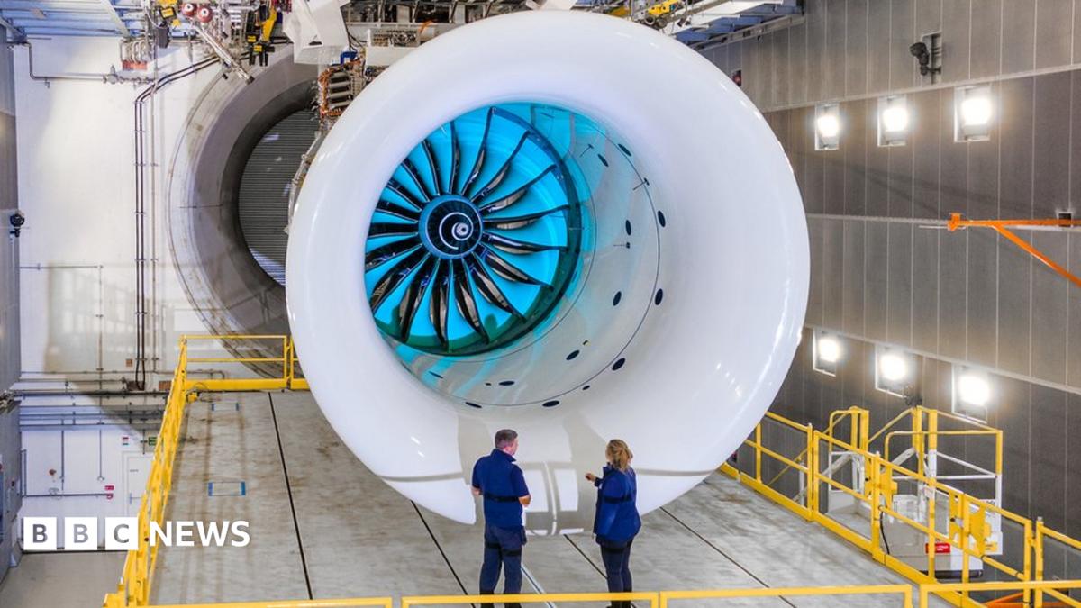 Rolls-Royce tests 'game-changing' greener UltraFan engine technology ...