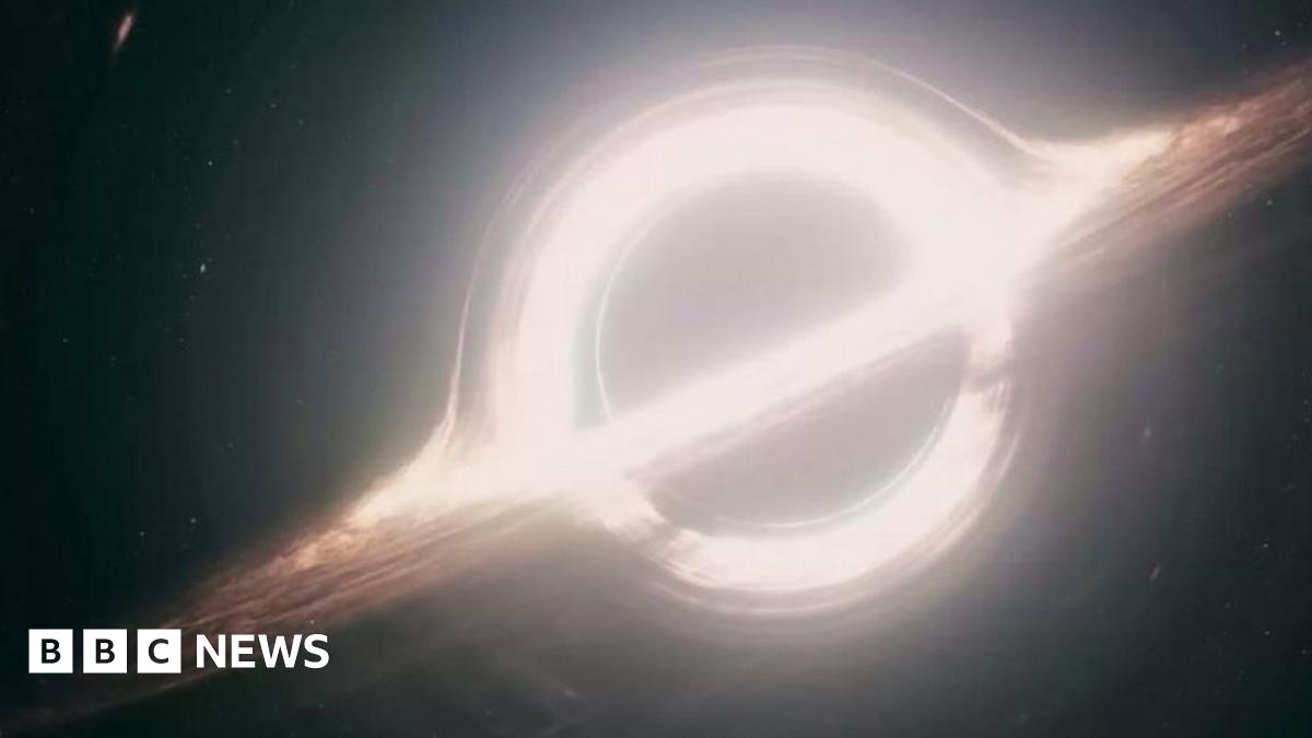 Interstellar 'should be shown in school lessons' - BBC News