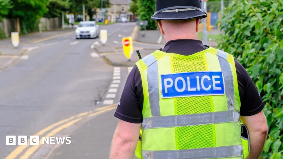 Four arrested after Peterborough city centre stabbing - BBC News