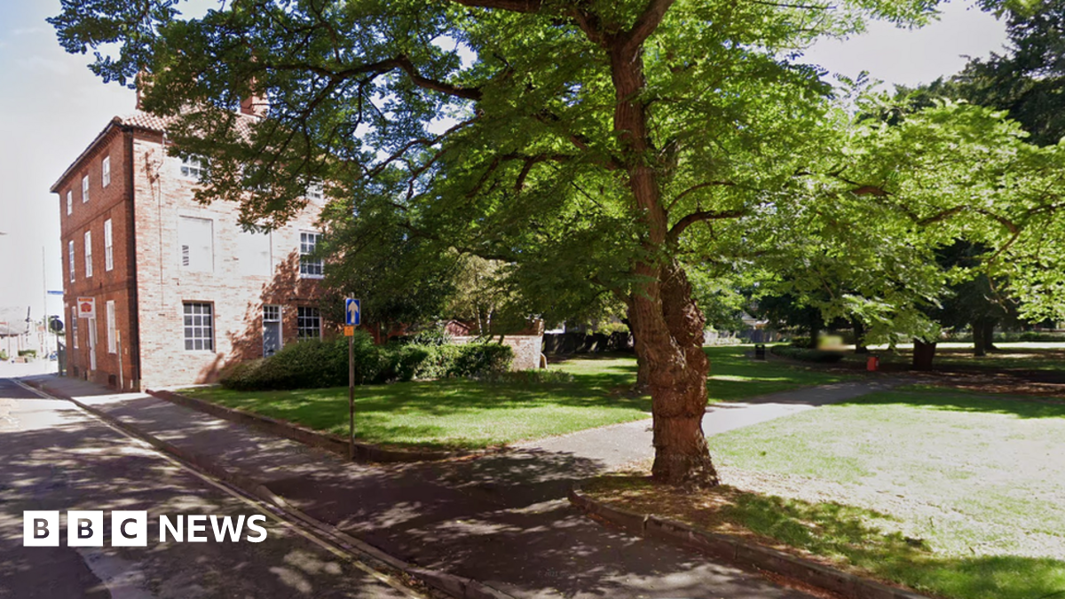 Newark: Five teenagers arrested on suspicion of rape - BBC News