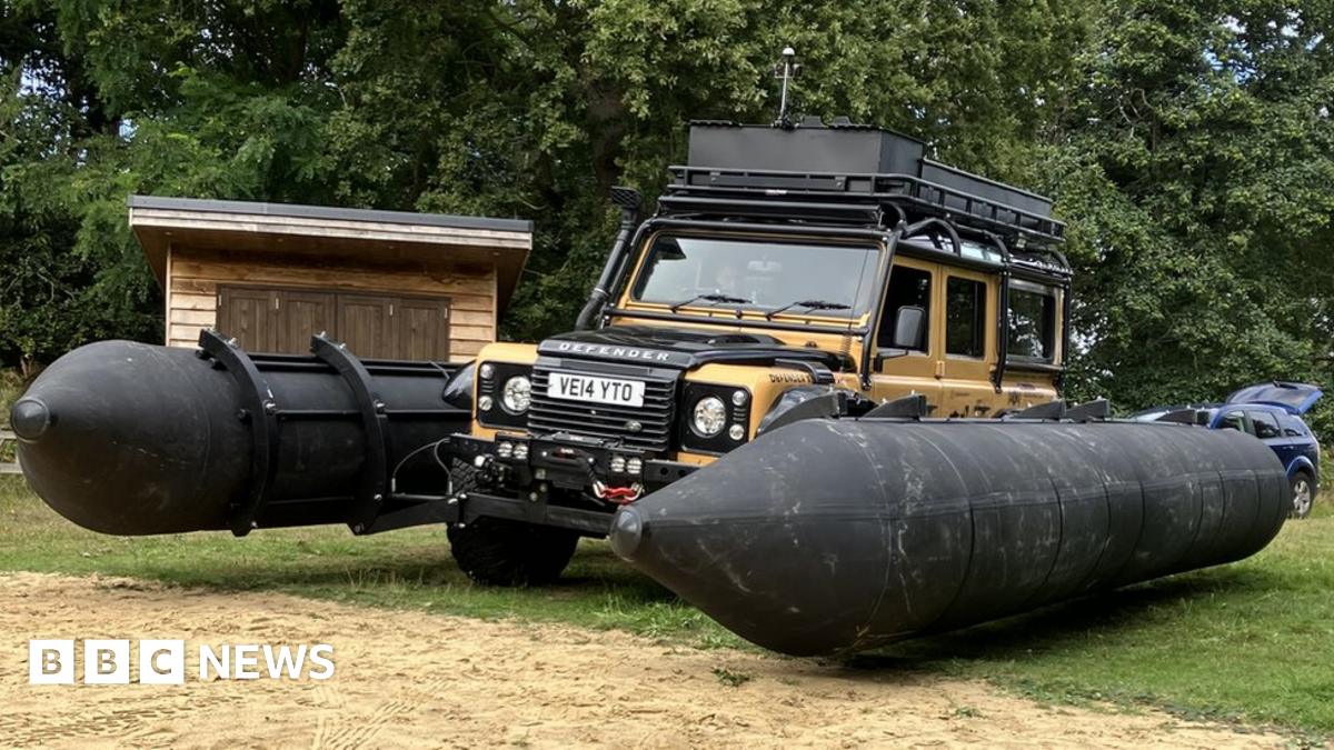 Suffolk lake hosts amphibious Land Rover ahead of 'epic drive' - BBC News