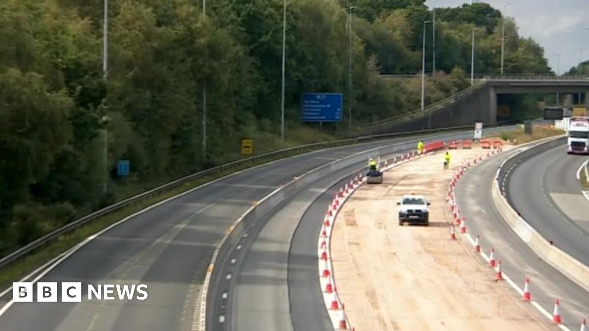 M27 motorway reopens after after van fire chaos - BBC News