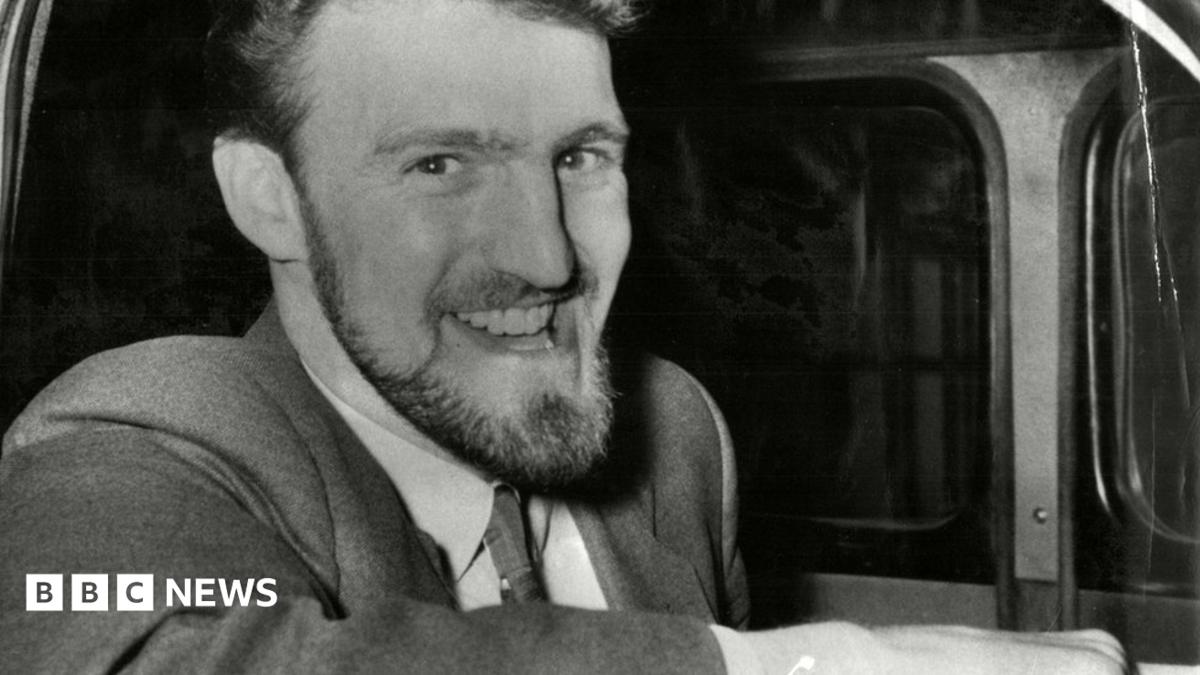 Jimmy Hill memorial held at Coventry Ricoh Arena - BBC News