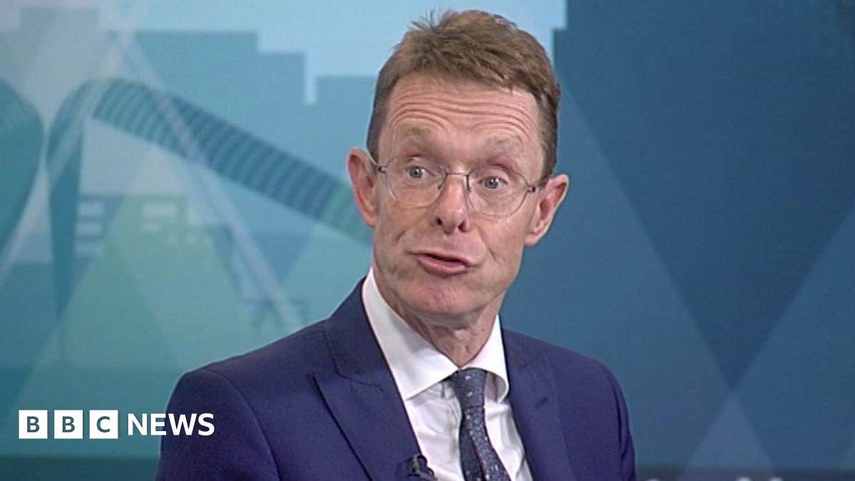 Mayor raises questions over Birmingham equal pay - BBC News
