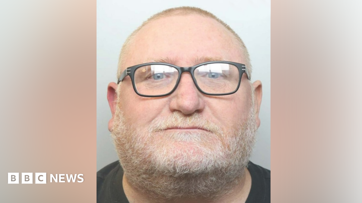 Chester man found with £1.5m of cocaine in car boot jailed - BBC News