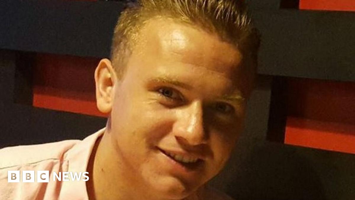 Corrie Mckeague: Alternative theories in missing RAF airman case - BBC News