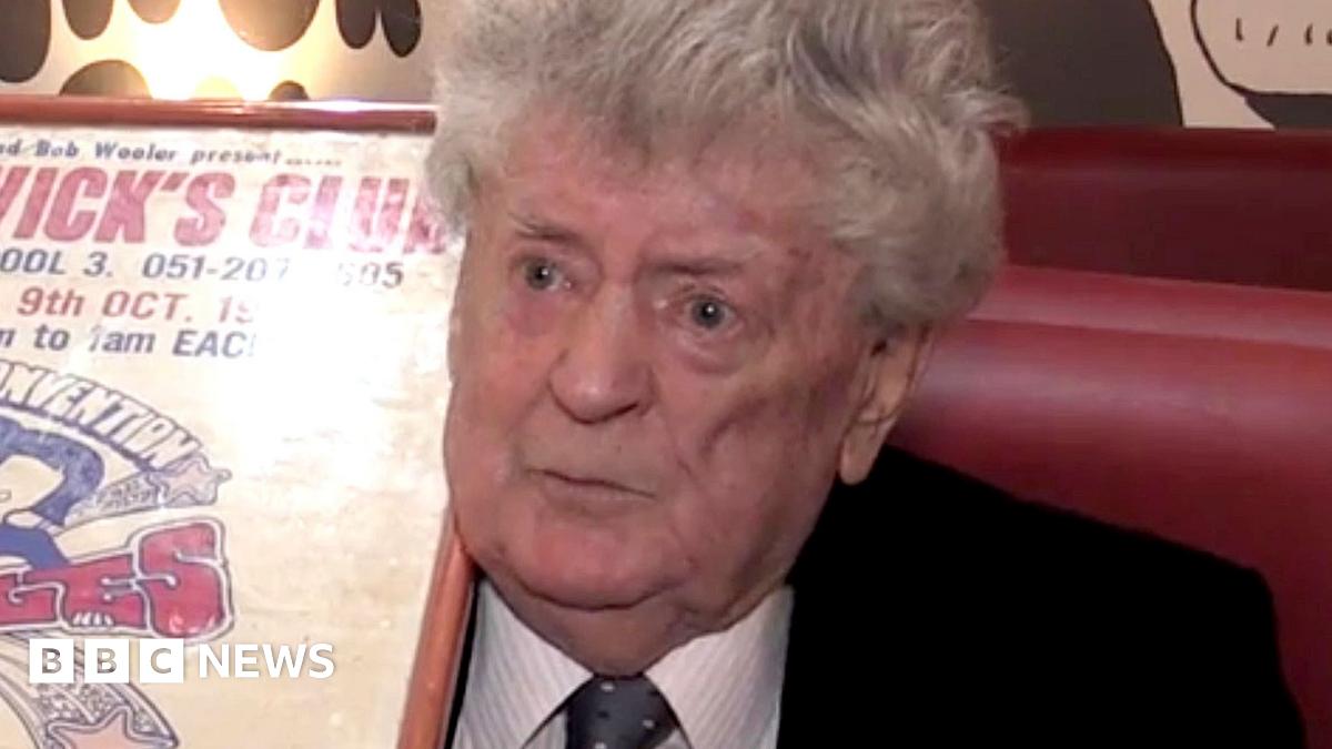 Beatles' first manager Allan Williams dies aged 86 - BBC News