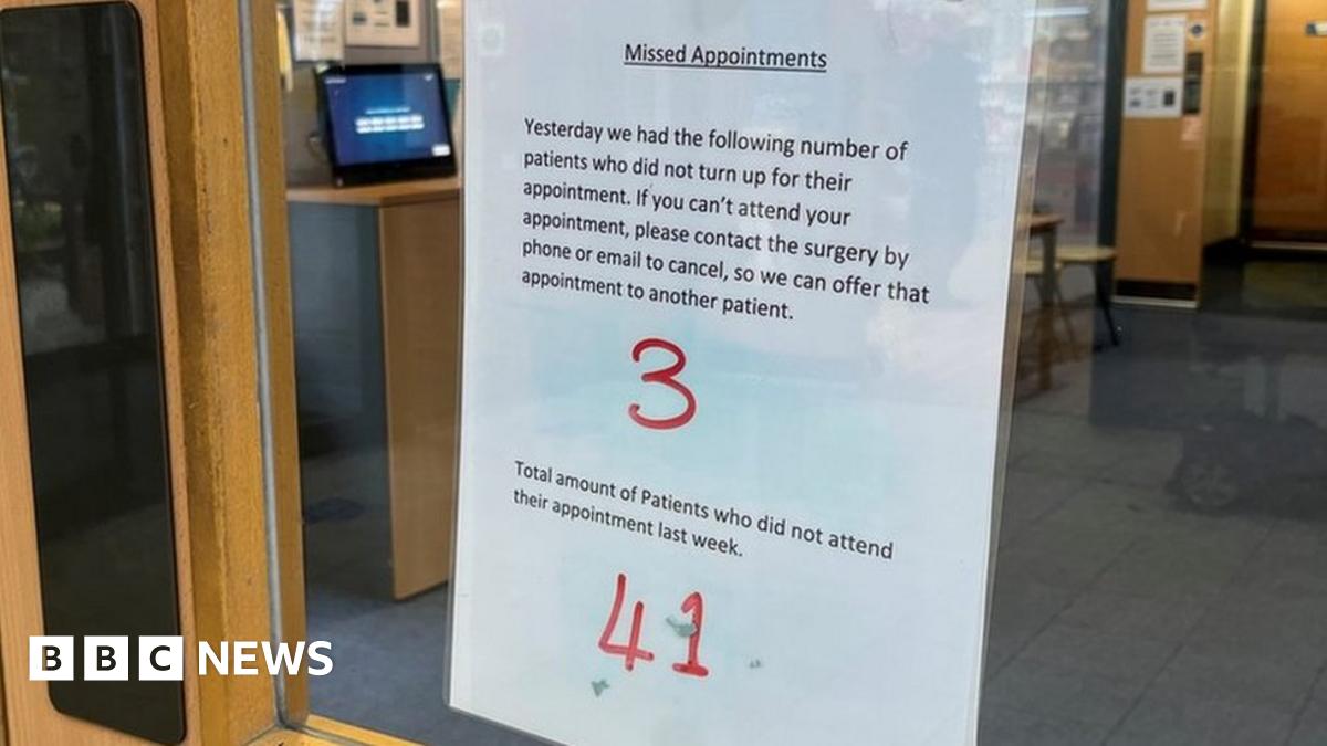 Carlton GP defends missed appointments sign in surgery - BBC News