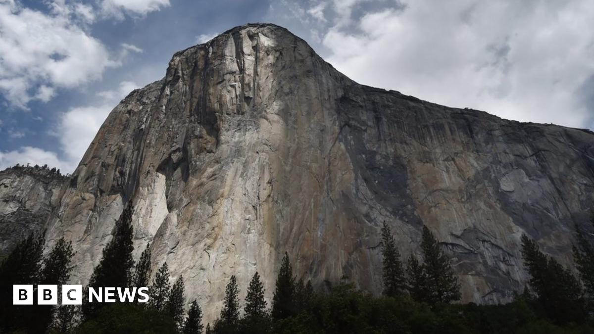 Yosemite rock fall: Climber shielded wife, inquest hears - BBC News