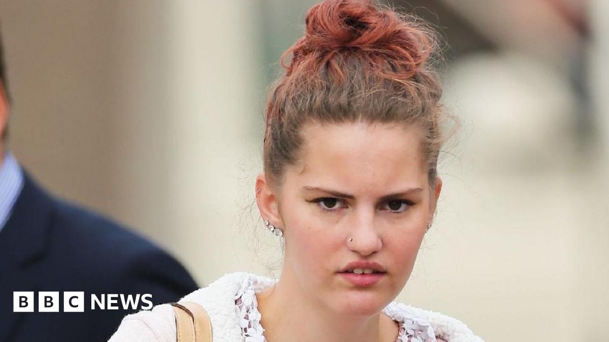 Holly Roe: Mother of dead baby was 'controlled' by partner - BBC News