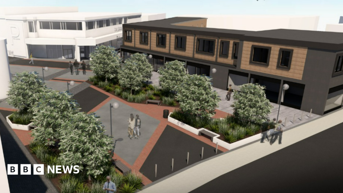 Plans to redevelop Oakengates shopping centre go ahead - BBC News
