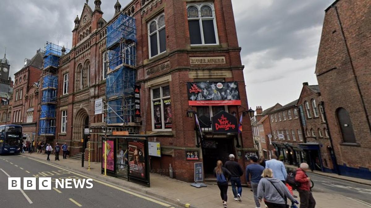 York Dungeon closed due to flooding - BBC News