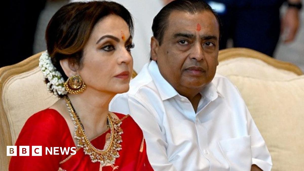 Ambanis: Meet the tycoons behind the grand Indian wedding - BBC News
