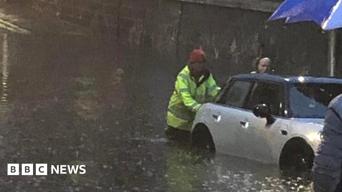 Flooding in Aberdeen and Orkney after night of heavy rain - BBC News