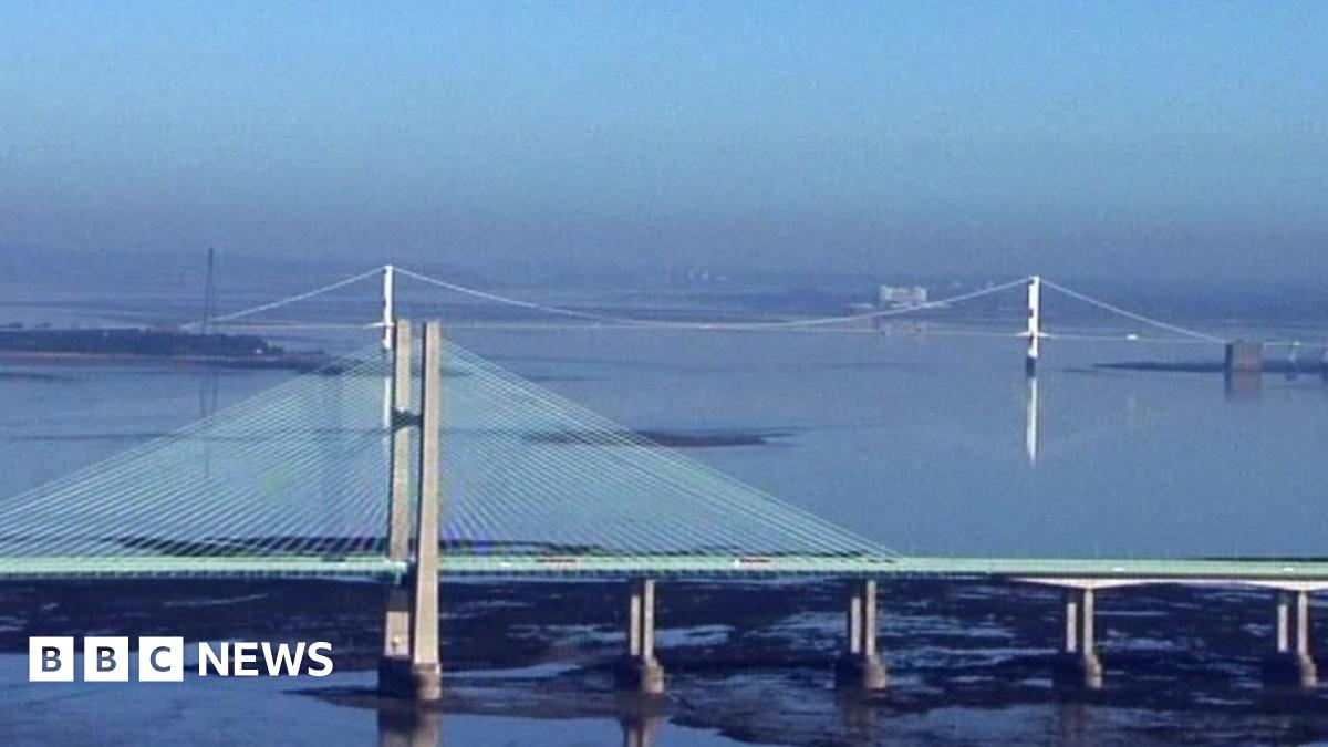 Severn bridges: Final day of at least 800 years of tolls - BBC News