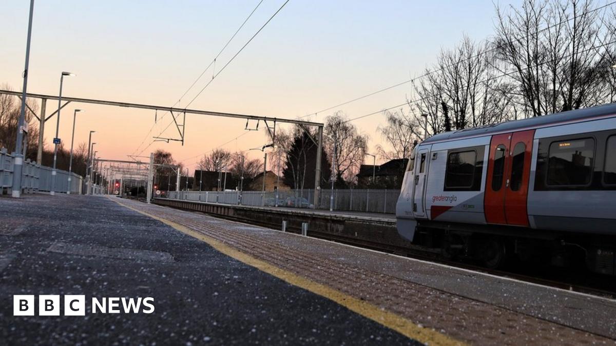 Broxbourne: Two new stations planned - BBC News