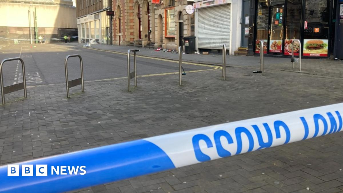 Third man stabbed in fight outside Nottingham nightclub - BBC News