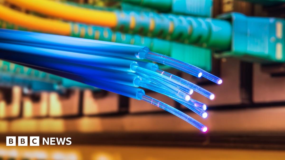 Australia 'records fastest internet speed ever' - BBC News