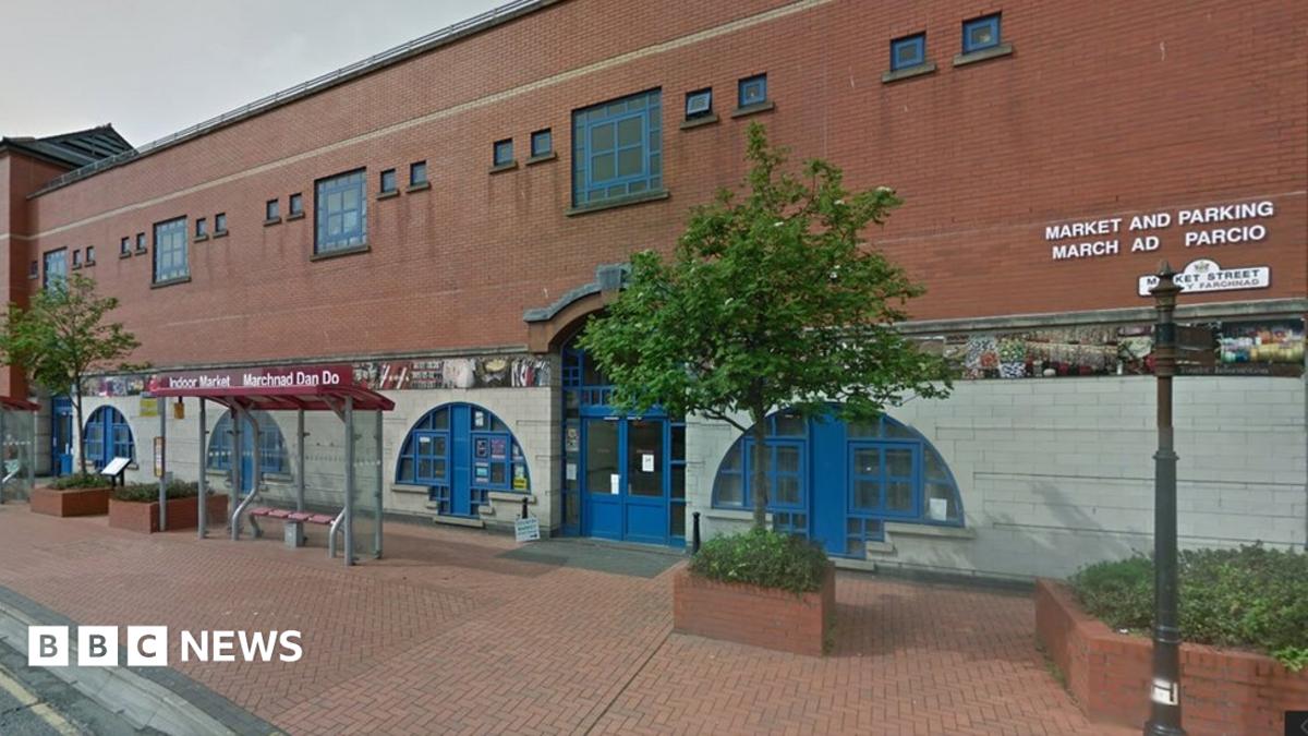 Arts centre plan for Wrexham's People's Market - BBC News