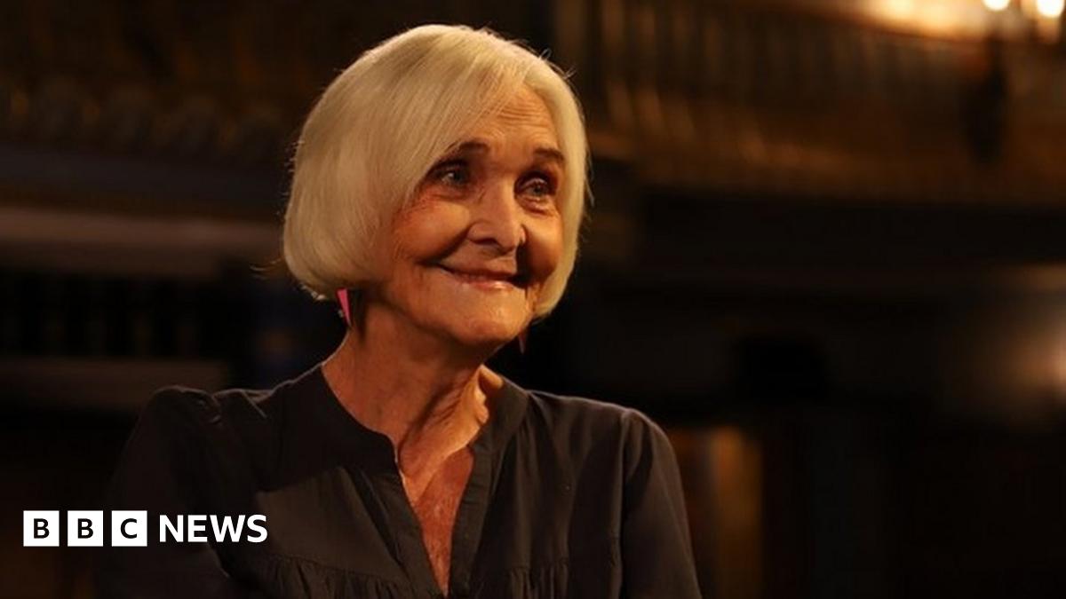 Dame Sheila Hancock: I have to be scrupulously honest - BBC News