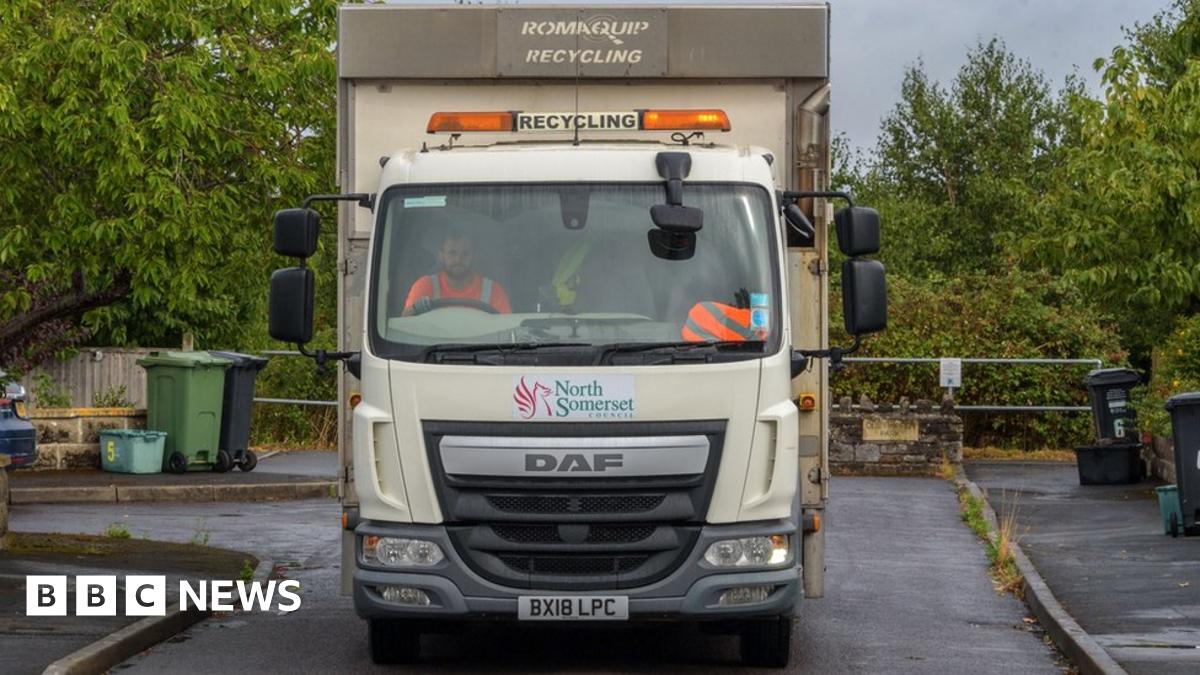 Portishead motorists to be fined for obstructing bin lorries - BBC News