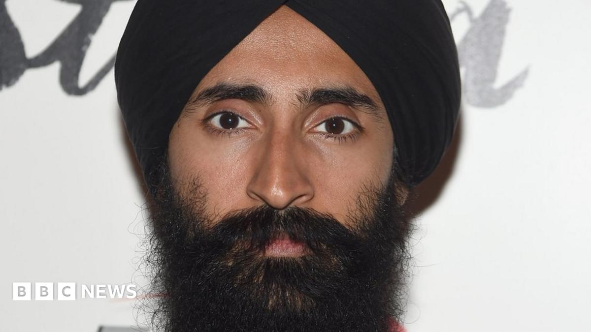 Mexico: Sikh actor barred from flying to US 'because of turban' - BBC News