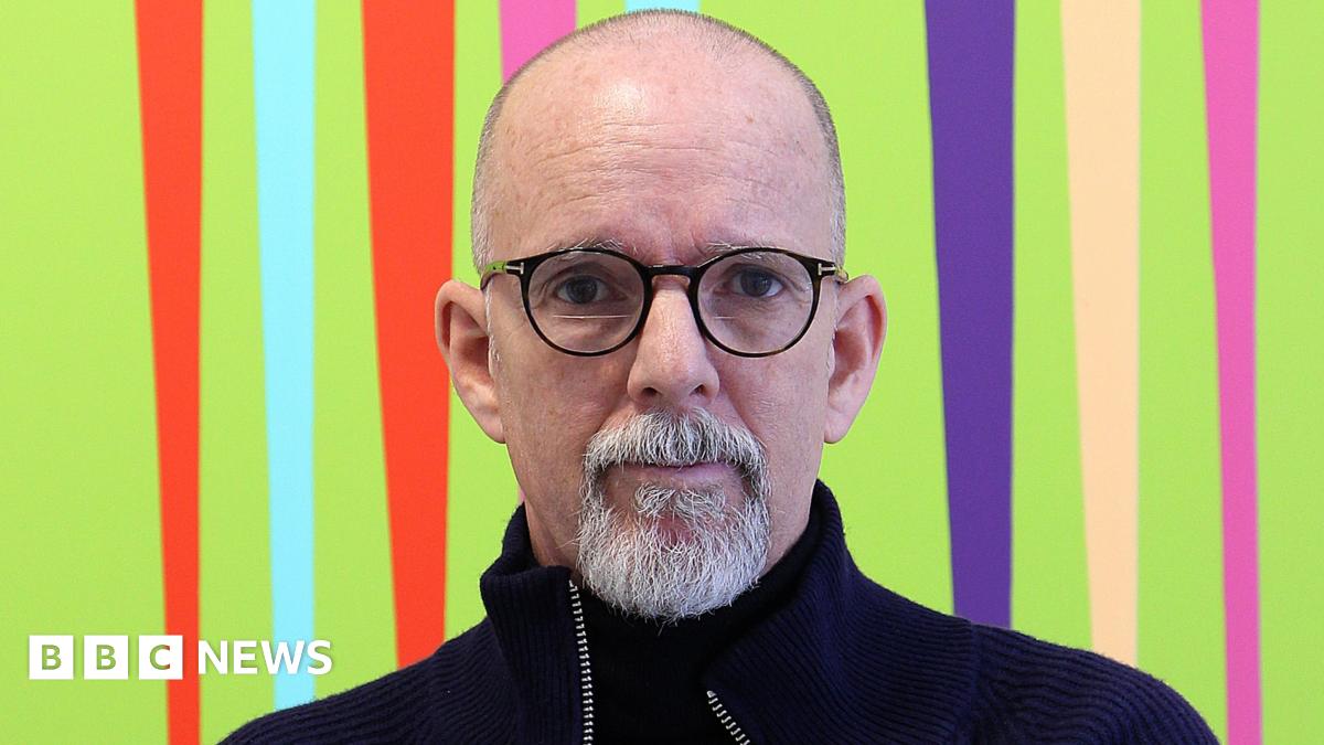 Alex Echo: Artist reveals 'shock' over Parkinson's diagnosis - BBC News