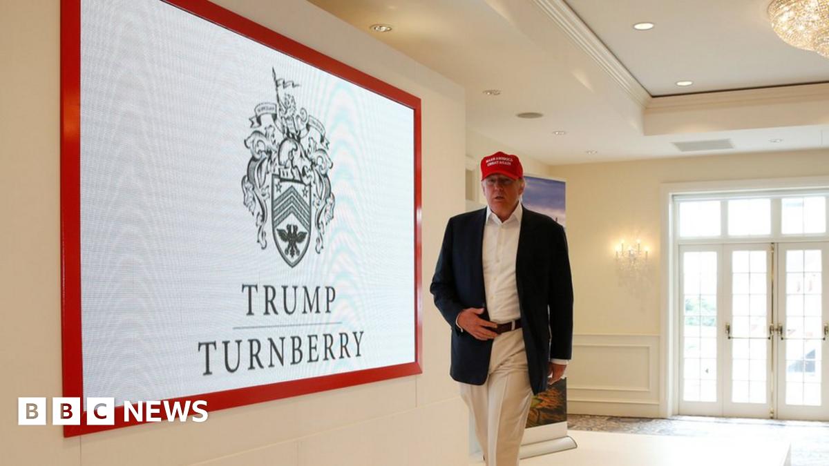 Right to bear arms? Trump accused of plagiarising family crest - BBC News