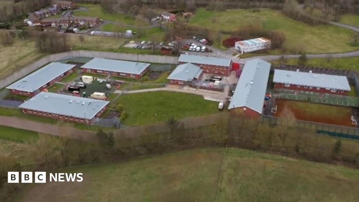 Derwentside immigration detention centre for women to open - BBC News