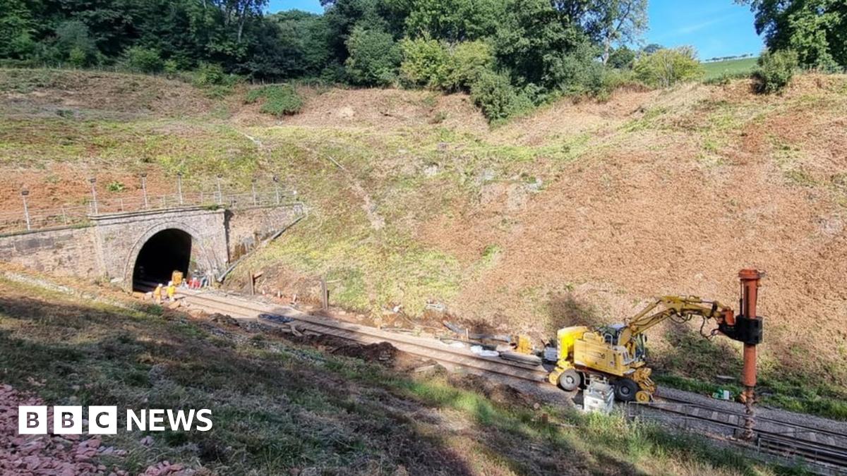 Rail upgrade to prevent future landslips at Honiton - BBC News