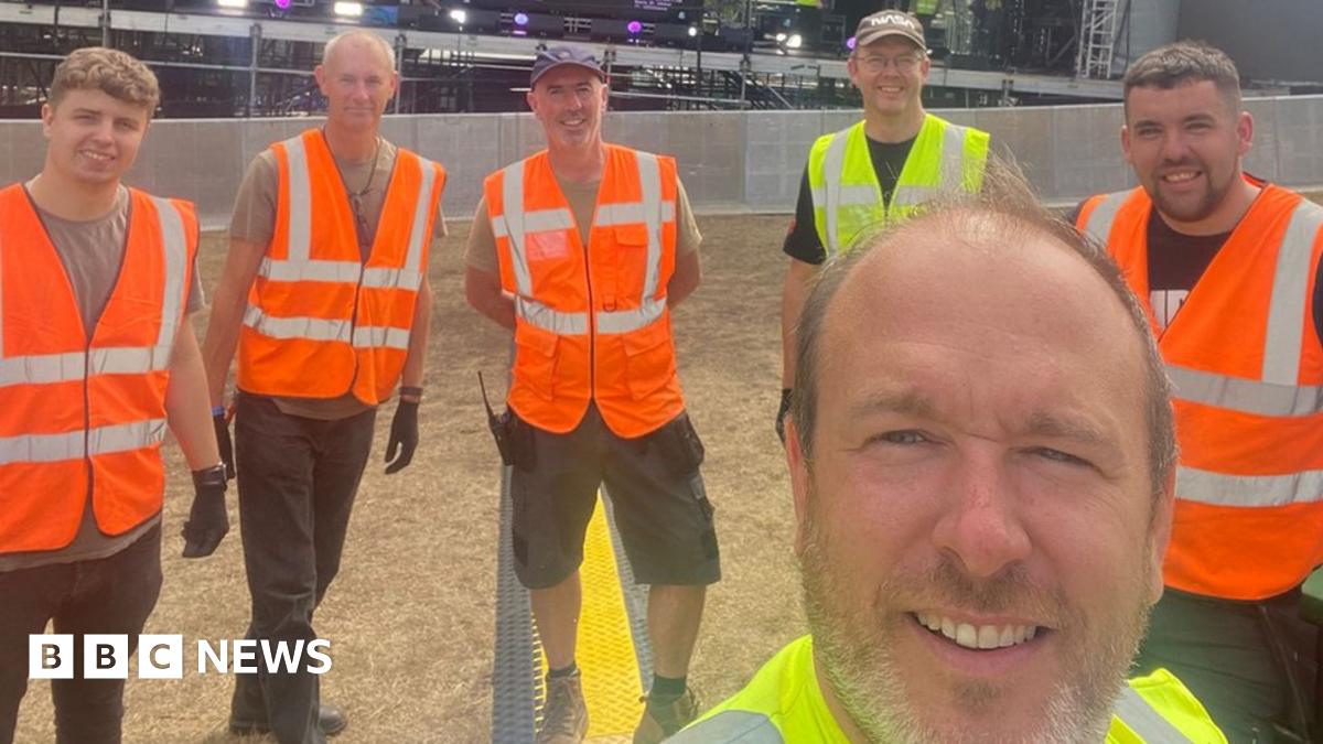 Ampthill Festival goes ahead because of volunteer help - BBC News