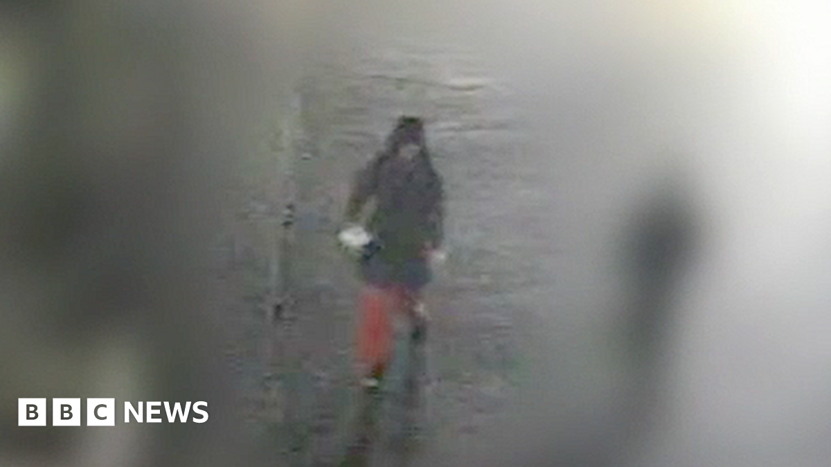 CCTV released after faeces left on Stroud MP's doorstep - BBC News