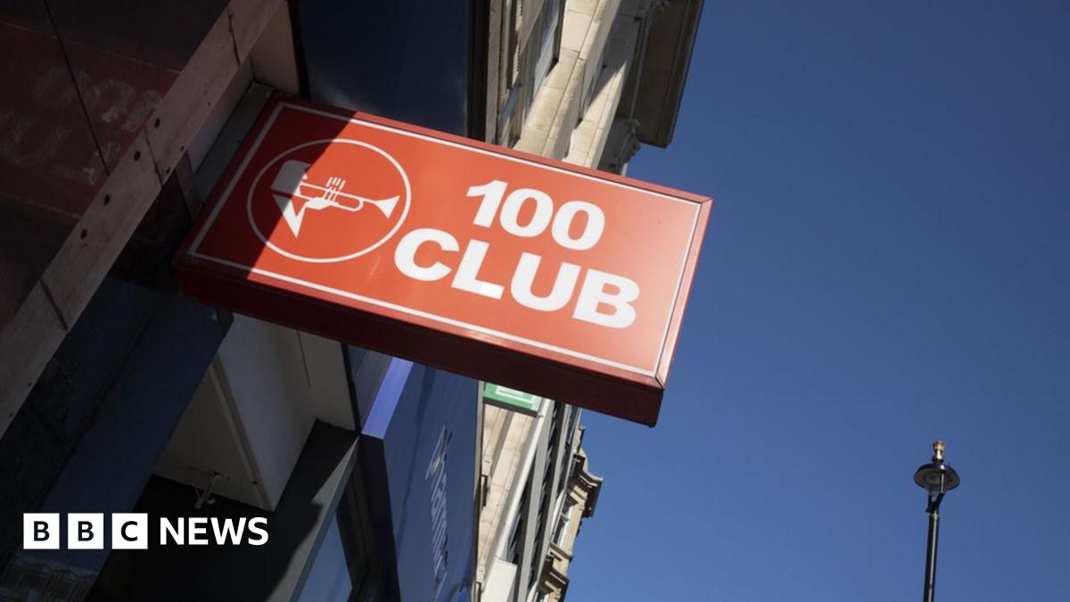 London's 100 club: Historic music venue given special status - BBC News