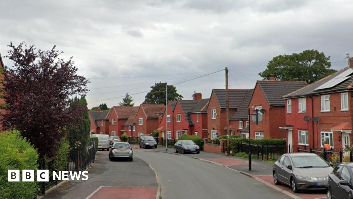 Longsight shooting: Arrest after man shot in street - BBC News