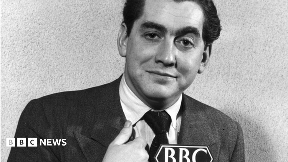 Lost Tony Hancock scripts to be performed - BBC News