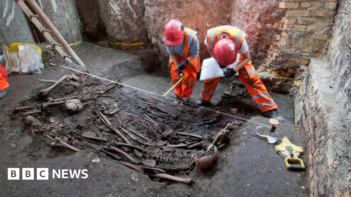 Victims of the Great Plague 'discovered' at Liverpool Street station ...