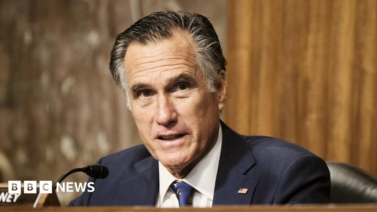 Mitt Romney loudly booed at Utah Republican convention - BBC News