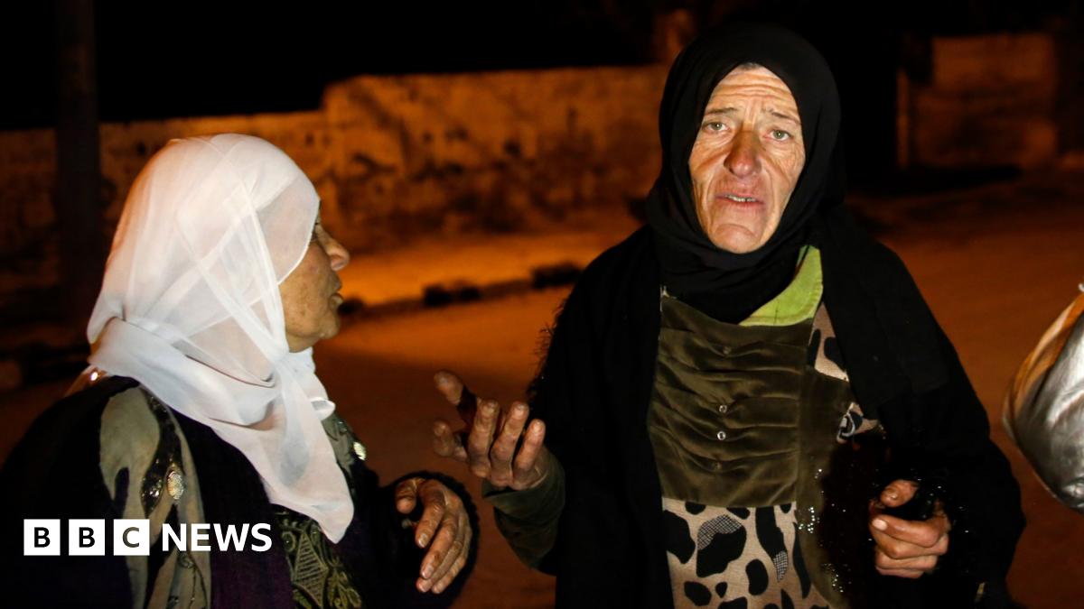 Madaya: 'Another 16 starve to death' in besieged Syrian town - BBC News