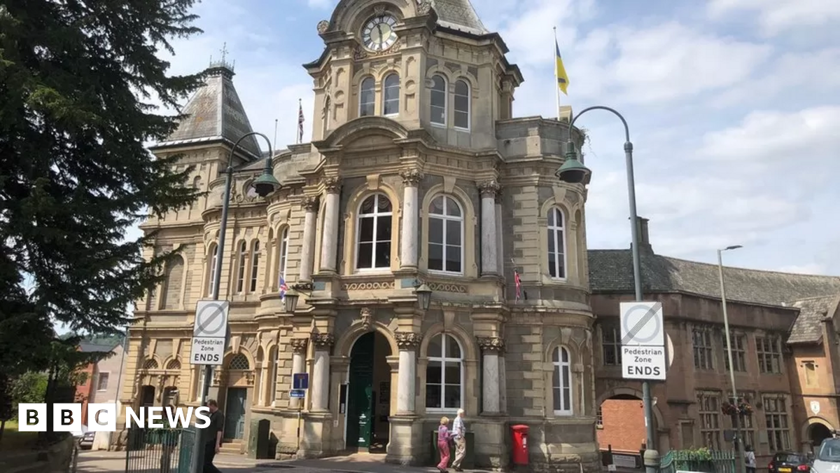 Hundreds fill in survey on Mid Devon Council spending - BBC News