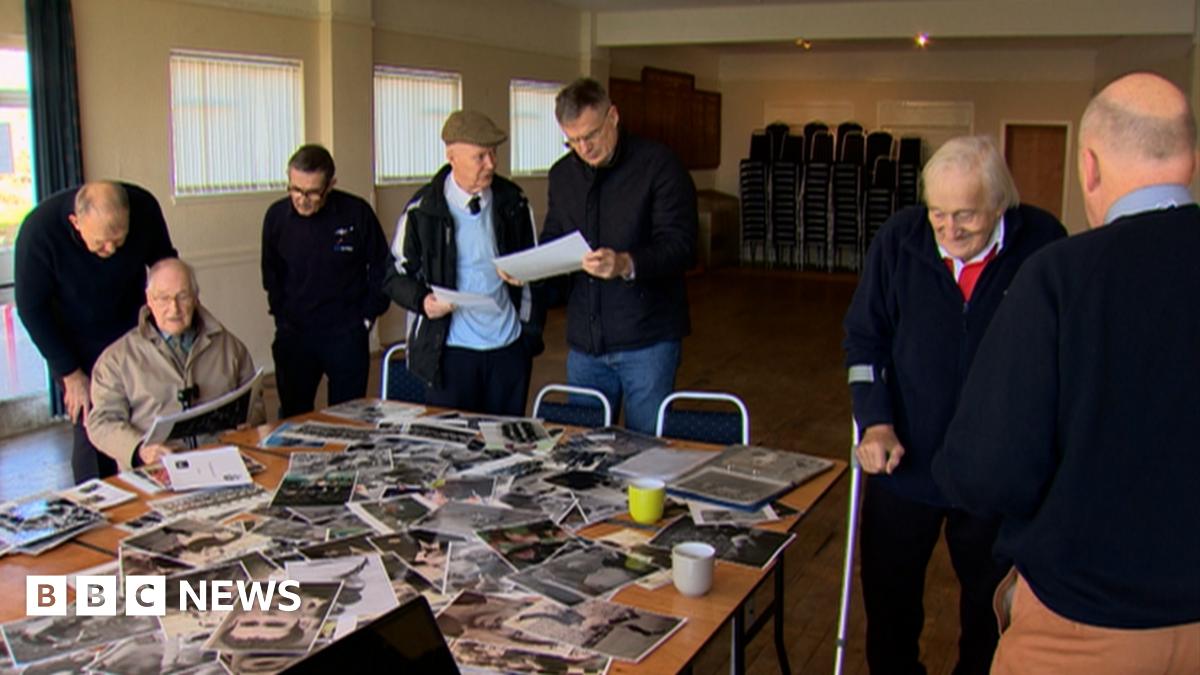 John Beattie meets former rugby players with dementia - BBC News