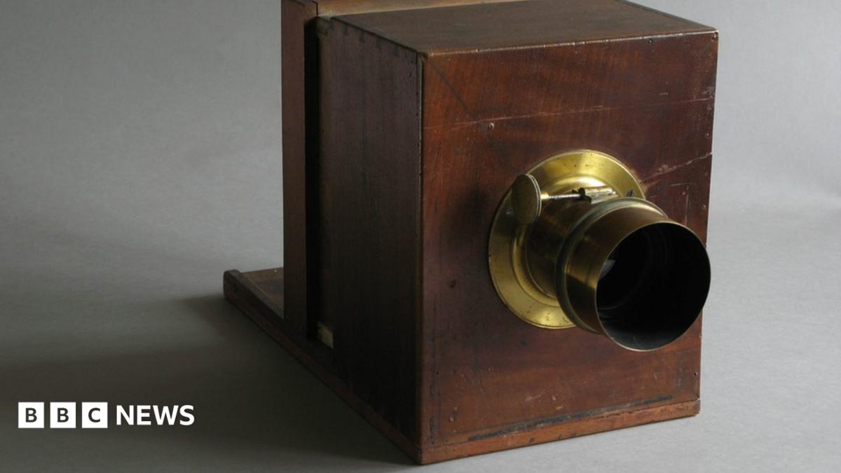 Fox Talbot Museum acquires early photographic collection - BBC News