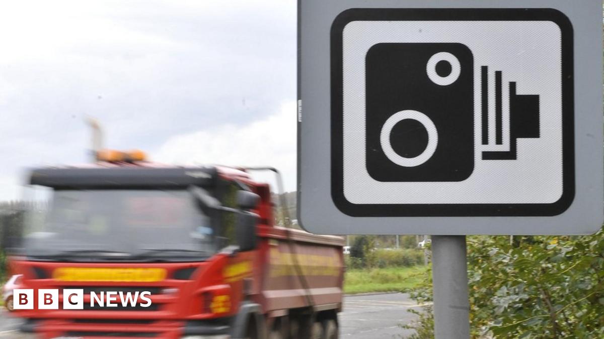New bi-directional speed cameras in Devon and Cornwall - BBC News