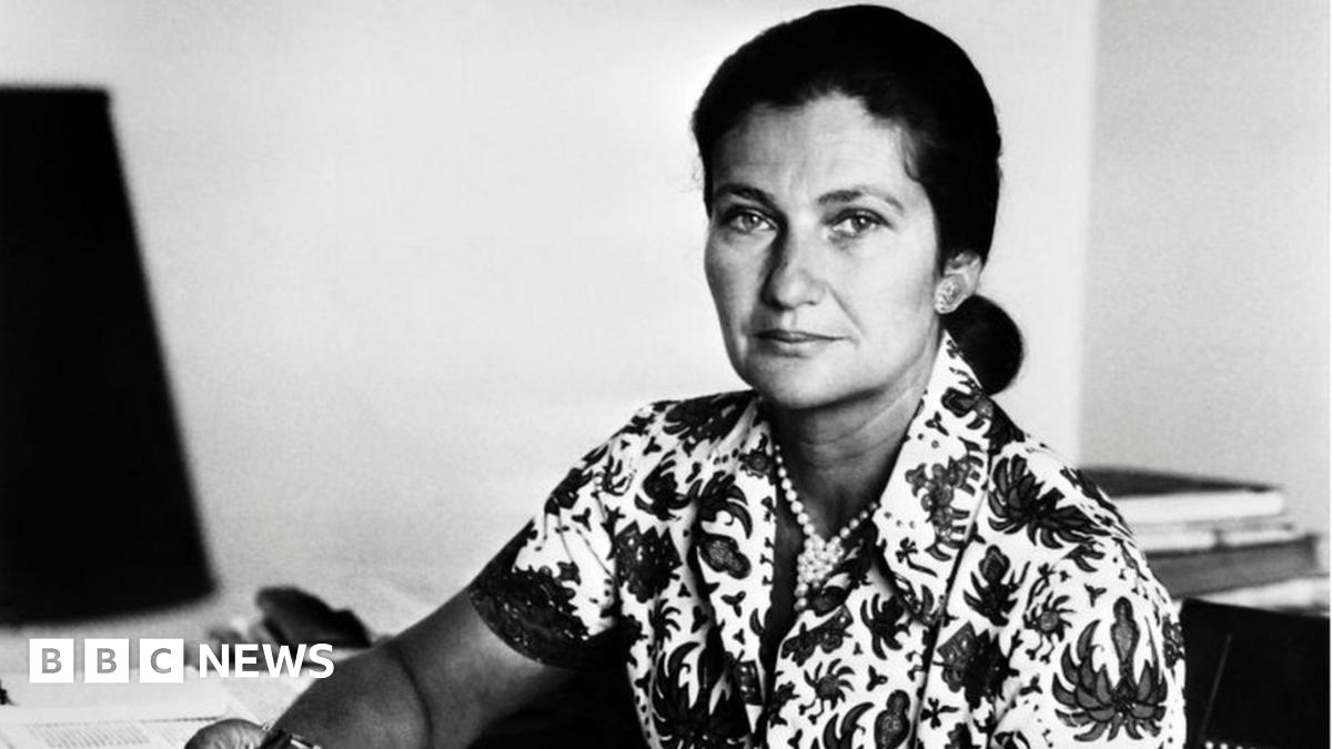 Simone Veil: French politician and Holocaust survivor dies - BBC News