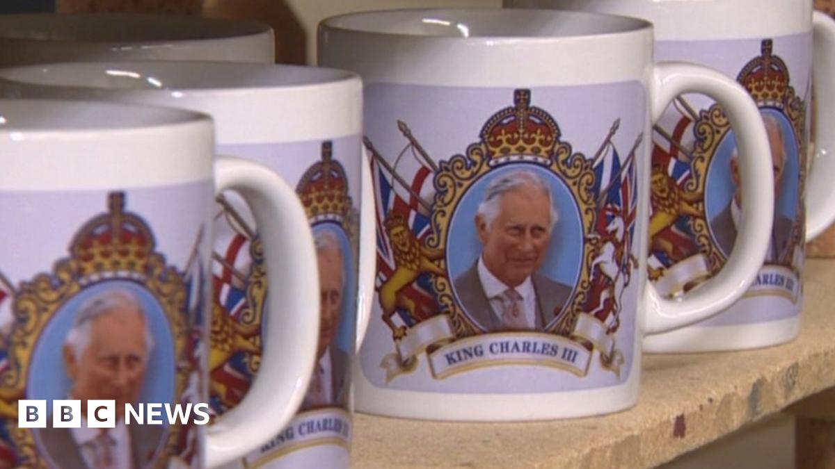 King Charles: Potters making 100,000 coronation mugs - BBC News