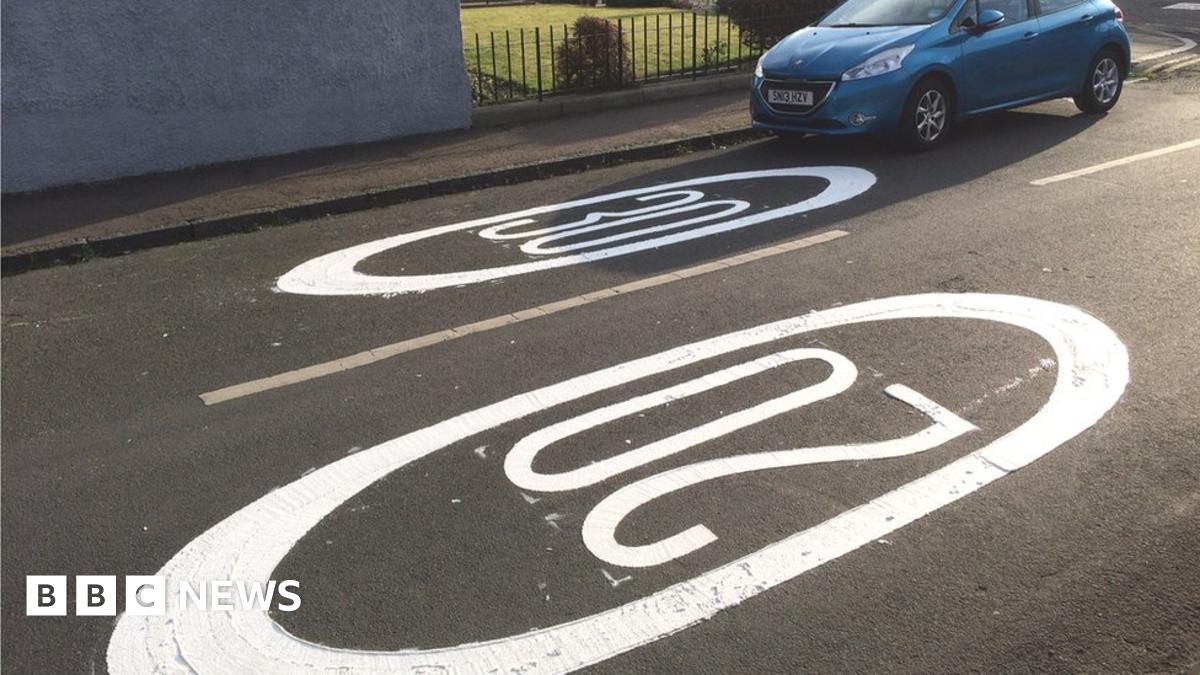Confusion over speed zone markings in Edinburgh - BBC News