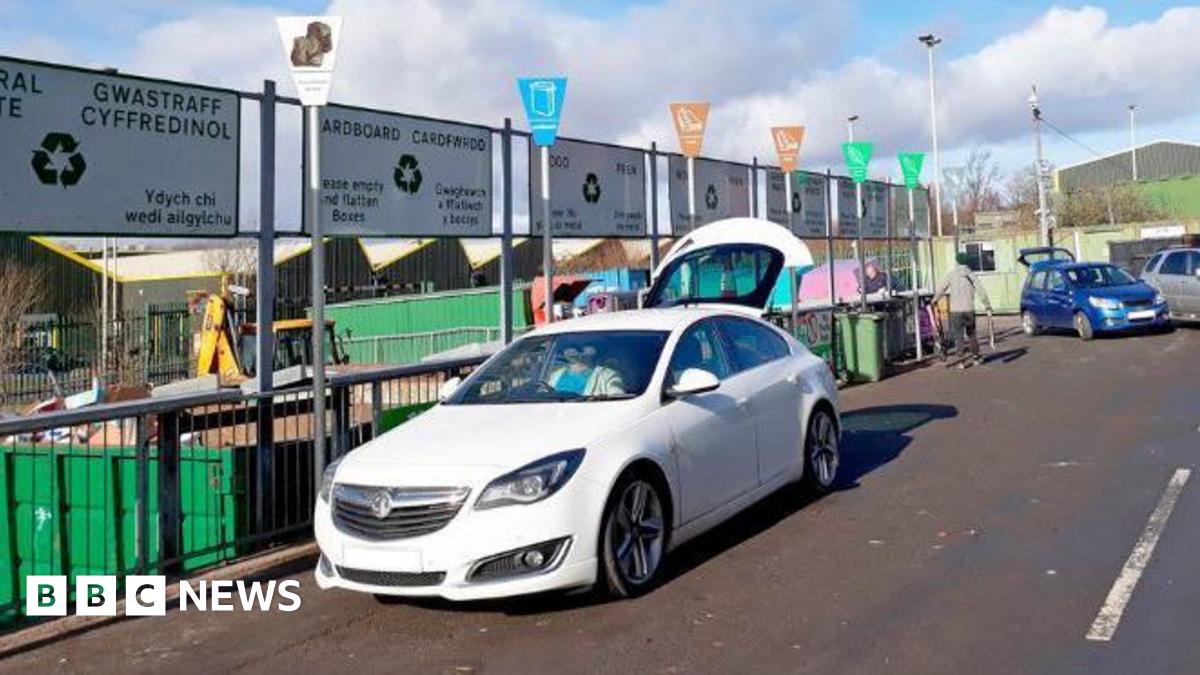 Caerphilly council to buy waste depot to avoid recycling fines - BBC News