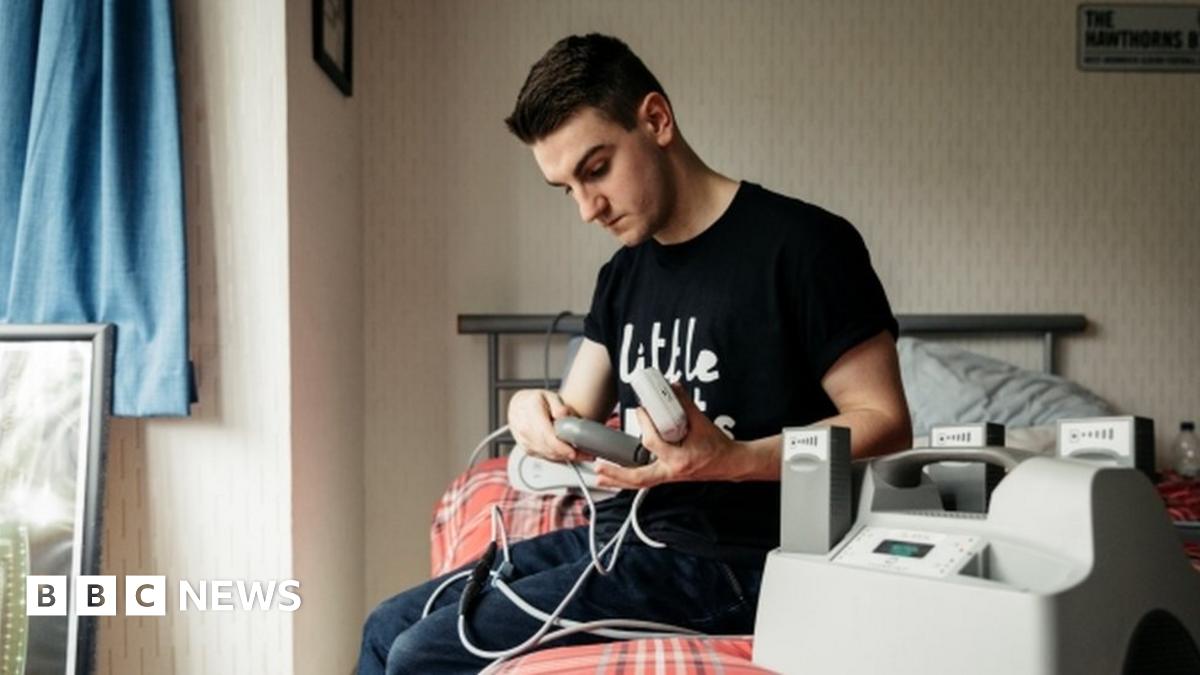 What's it like to live with a mechanical heart pump? - BBC News