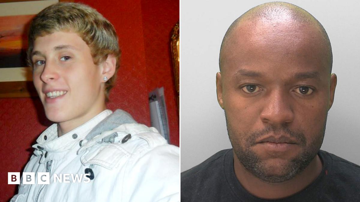 Zac Evans murder: Man guilty of Gloucester machete attack - BBC News